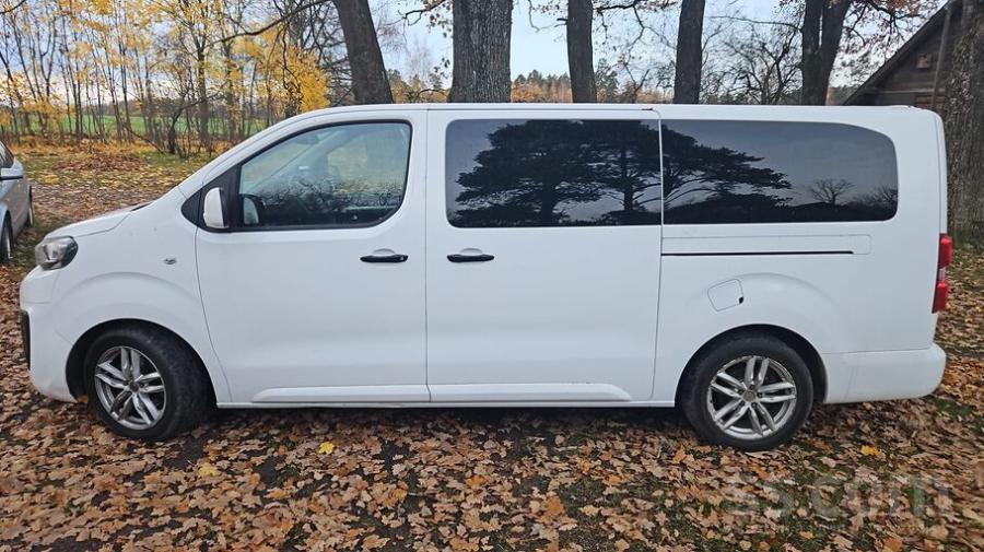 Balts Peugeot Traveller 2018 Tukums, ar dzinēja tilpumu 2.00 L un nobraukumu 300 tūkst. km par 7400 €, foto 5 vietnē AUTOMOTO.COM.LV