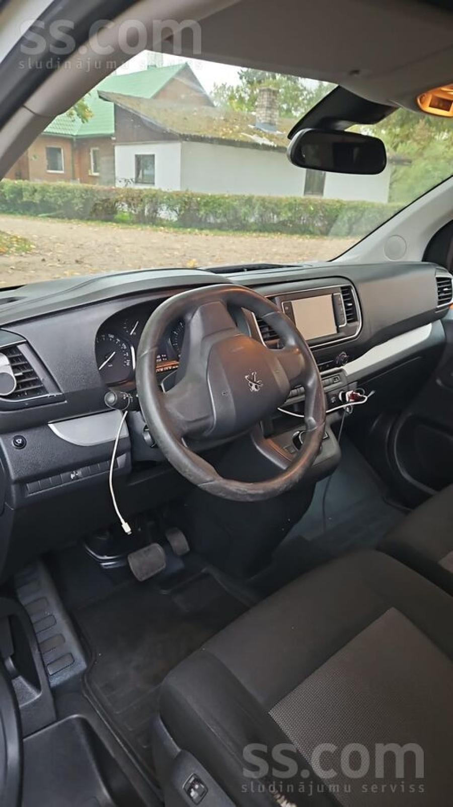 Balts Peugeot Traveller 2018 Tukums, ar dzinēja tilpumu 2.00 L un nobraukumu 300 tūkst. km par 7400 €, foto 13 vietnē AUTOMOTO.COM.LV