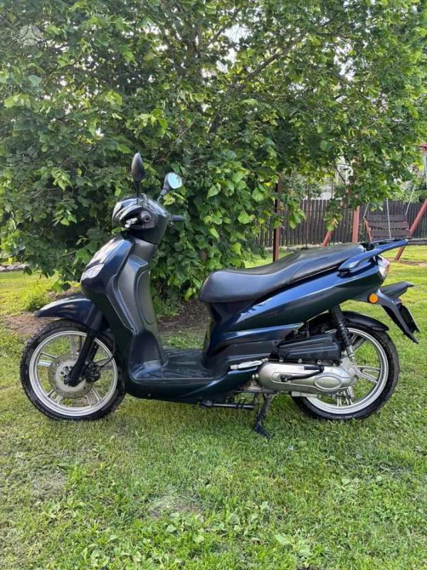 Blue Peugeot Tweet 2018 in Panevezys, with an engine capacity of 49.00 L and mileage of 18 thousand km for 1000 €, photo 2 on AUTOMOTO.COM.LV