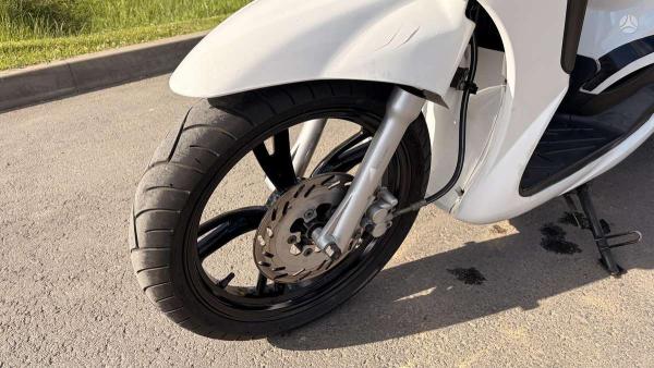 Balts Peugeot Tweet 2015 Viļņa, ar dzinēja tilpumu 0.13 L un nobraukumu 31 tūkst. km par 1200 €, foto 7 vietnē AUTOMOTO.COM.LV