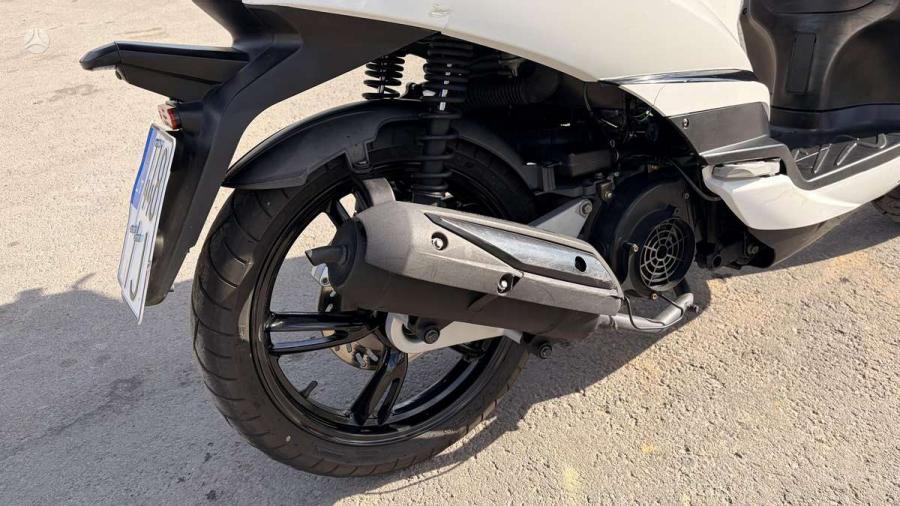 Balts Peugeot Tweet 2015 Viļņa, ar dzinēja tilpumu 0.13 L un nobraukumu 31 tūkst. km par 1200 €, foto 10 vietnē AUTOMOTO.COM.LV