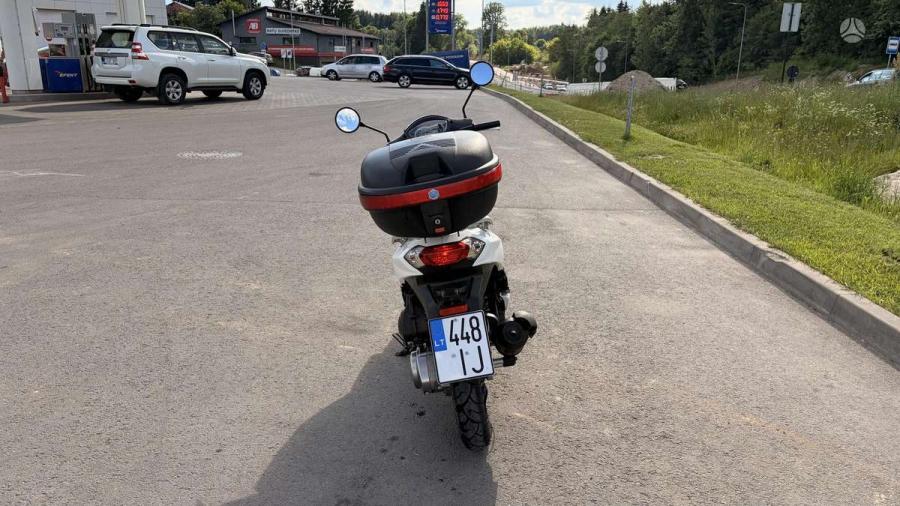 Balts Peugeot Tweet 2015 Viļņa, ar dzinēja tilpumu 0.13 L un nobraukumu 31 tūkst. km par 1200 €, foto 12 vietnē AUTOMOTO.COM.LV