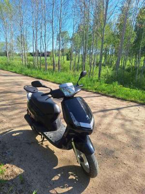 Black Peugeot Vivacity 2014 in Telschi, with an engine capacity of 49.00 L and mileage of 506 thousand km for 700 €, photo 4 on AUTOMOTO.COM.LV