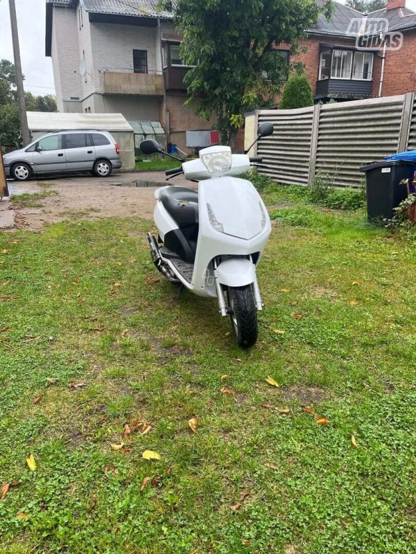Balts Peugeot Vivacity 2008 Alīta, ar dzinēja tilpumu 0.05 L un nobraukumu 0 tūkst. km par 850 €, foto 1 vietnē AUTOMOTO.COM.LV