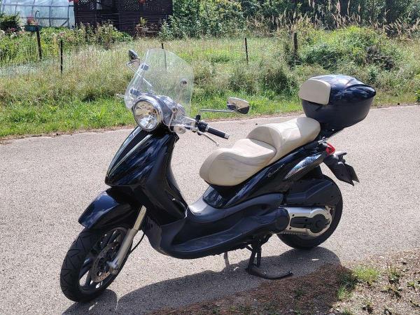 Черный Piaggio Beverly 2008 в Варена, объемом двигателя 0.50 л и пробегом 64 тыс. км за 1800 €, фото 1 на AUTOMOTO.COM.LV