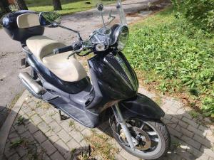Черный Piaggio Beverly 2008 в Варена, объемом двигателя 0.50 л и пробегом 64 тыс. км за 1800 €, фото 11 на AUTOMOTO.COM.LV