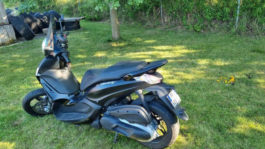 Melns Piaggio Beverly 2020 Šauļi, ar dzinēja tilpumu 0.33 L un nobraukumu 24 tūkst. km par 1100 €, foto 16 vietnē AUTOMOTO.COM.LV