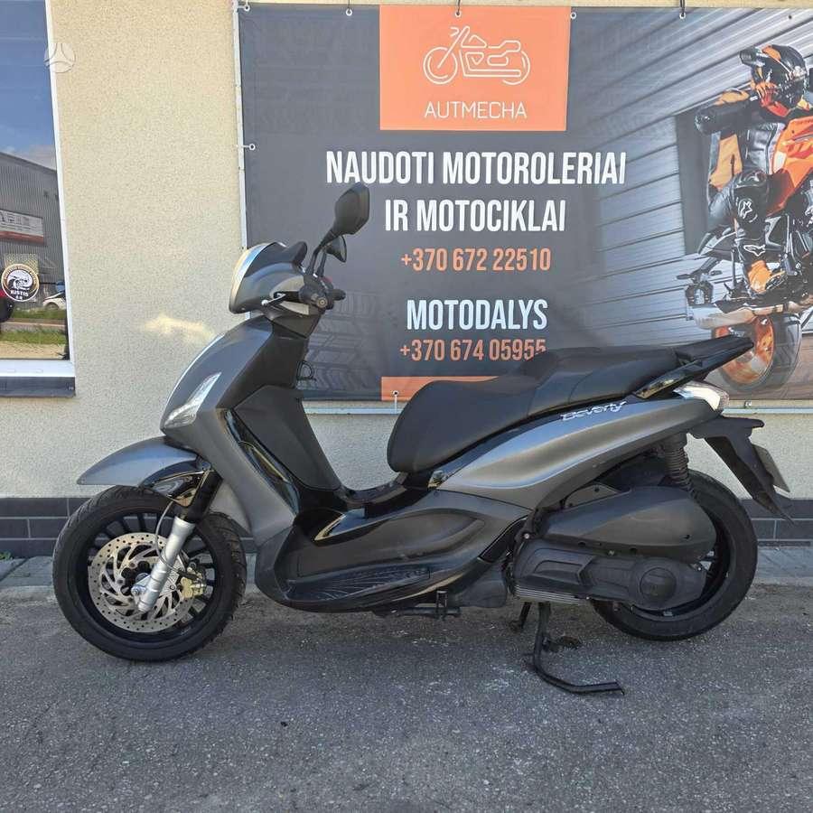 Grey Piaggio Beverly 2014 in Panevezys, with an engine capacity of 0.13 L and mileage of 18 thousand km for 1650 €, photo 5 on AUTOMOTO.COM.LV