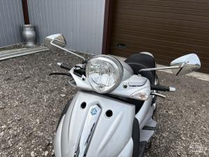 Piaggio Beverly 2004 Kelmė, ar dzinēja tilpumu 0.46 L un nobraukumu 22 tūkst. km par 815 €, foto 8 vietnē AUTOMOTO.COM.LV