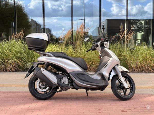 Piaggio Beverly 2013 in Vilnius, with an engine capacity of 0.33 L and mileage of 27 thousand km for 1500 €, photo 4 on AUTOMOTO.COM.LV