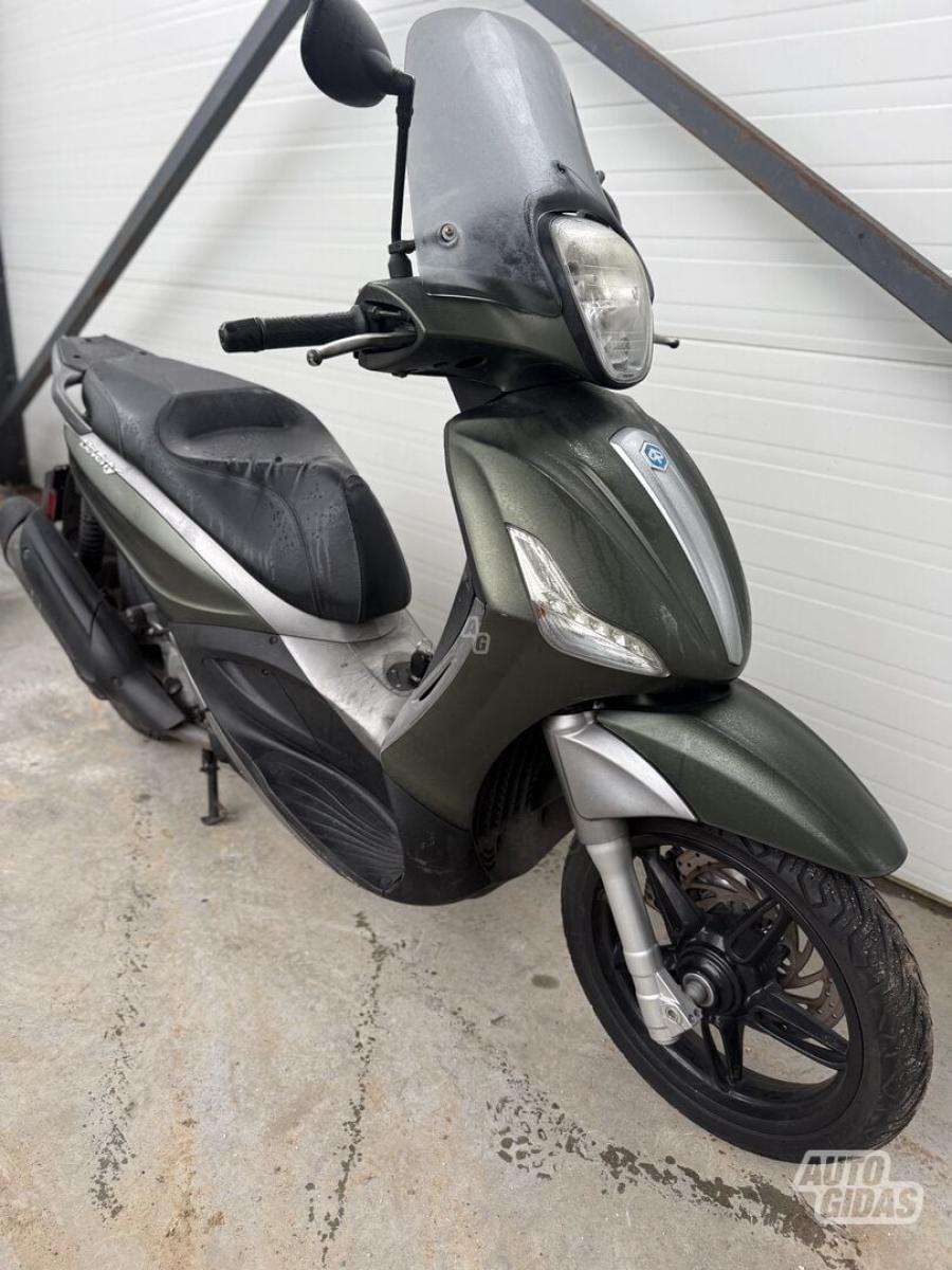 Piaggio Beverly 2019 in Taurage, with an engine capacity of 0.00 L and mileage of 0 thousand km for 1750 €, photo 2 on AUTOMOTO.COM.LV