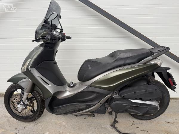 Piaggio Beverly 2019 in Taurage, with an engine capacity of 0.00 L and mileage of 0 thousand km for 1750 €, photo 4 on AUTOMOTO.COM.LV