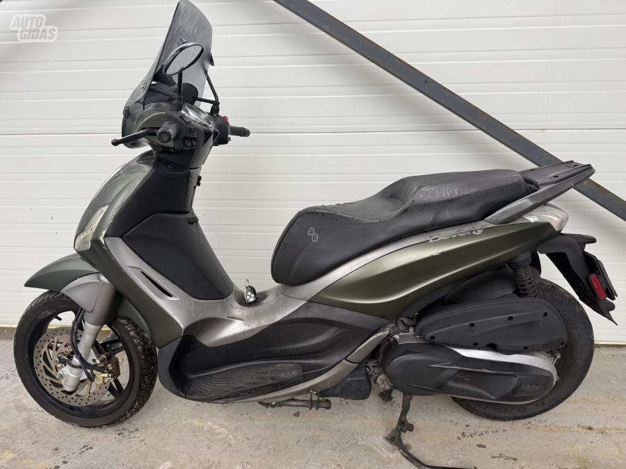 Piaggio Beverly 2019 in Taurage, with an engine capacity of 0.00 L and mileage of 0 thousand km for 1750 €, photo 4 on AUTOMOTO.COM.LV