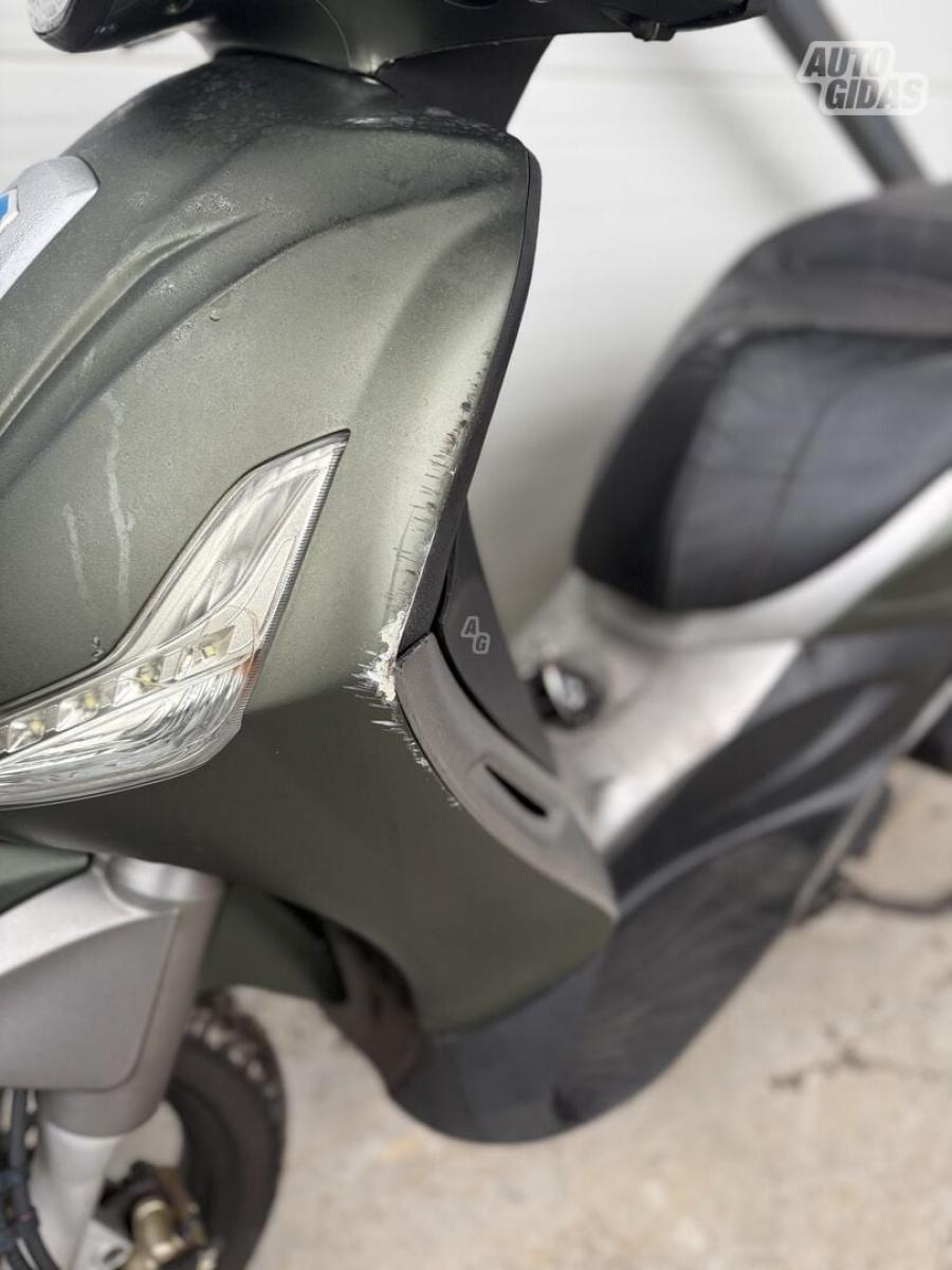 Piaggio Beverly 2019 in Taurage, with an engine capacity of 0.00 L and mileage of 0 thousand km for 1750 €, photo 7 on AUTOMOTO.COM.LV