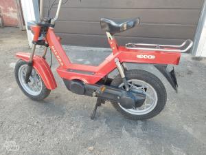 Sarkans Piaggio Ciao 1986 Viļņa, ar dzinēja tilpumu 0.05 L un nobraukumu 1 tūkst. km par 850 €, foto 4 vietnē AUTOMOTO.COM.LV