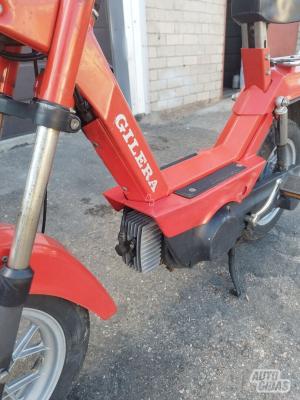 Sarkans Piaggio Ciao 1986 Viļņa, ar dzinēja tilpumu 0.05 L un nobraukumu 1 tūkst. km par 850 €, foto 11 vietnē AUTOMOTO.COM.LV