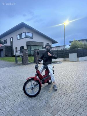 Red Piaggio Ciao 1986 in Kaunas, with an engine capacity of 49.00 L and mileage of 0 thousand km for 850 €, photo  on AUTOMOTO.COM.LV