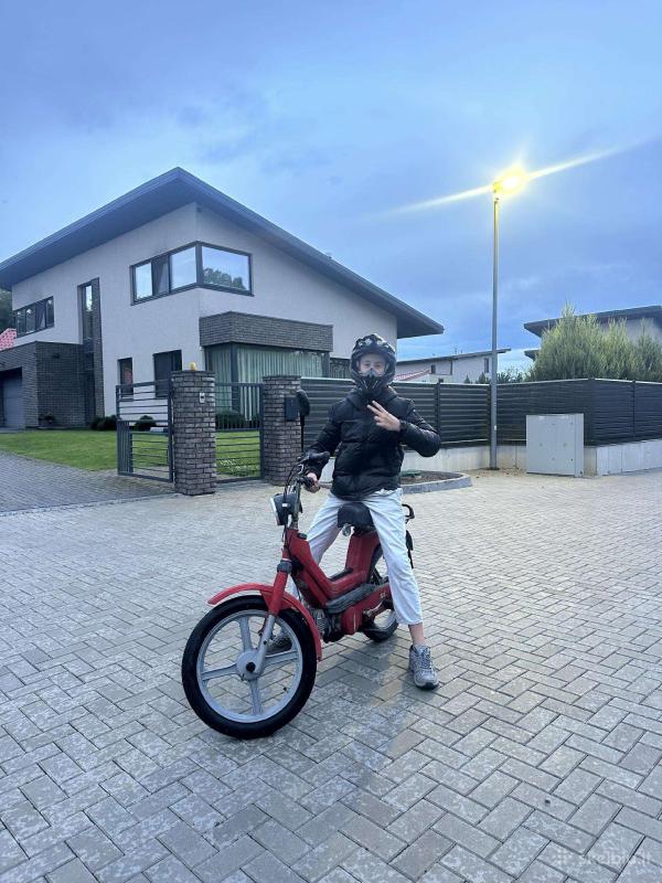Red Piaggio Ciao 1986 in Kaunas, with an engine capacity of 49.00 L and mileage of 0 thousand km for 850 €, photo 2 on AUTOMOTO.COM.LV