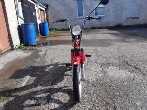 Red Piaggio Ciao 1998 in Panevezys, with an engine capacity of 49.00 L and mileage of 1000 thousand km for 1250 €, photo 3 on AUTOMOTO.COM.LV