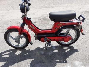 Red Piaggio Ciao 1998 in Panevezys, with an engine capacity of 49.00 L and mileage of 500 thousand km for 1250 €, photo 5 on AUTOMOTO.COM.LV