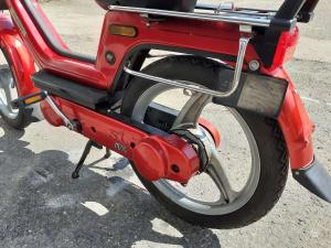Red Piaggio Ciao 1998 in Panevezys, with an engine capacity of 49.00 L and mileage of 500 thousand km for 1250 €, photo 9 on AUTOMOTO.COM.LV