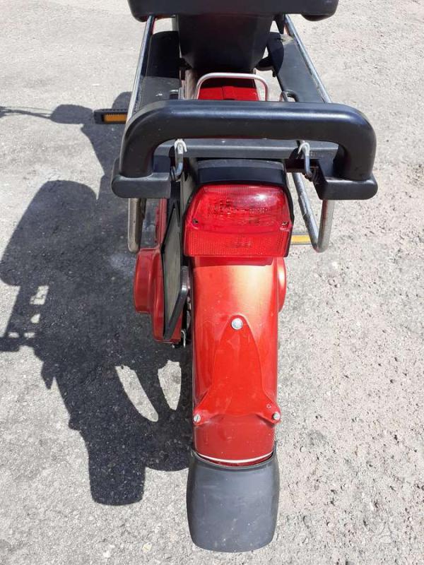 Red Piaggio Ciao 1998 in Panevezys, with an engine capacity of 49.00 L and mileage of 500 thousand km for 1250 €, photo 10 on AUTOMOTO.COM.LV