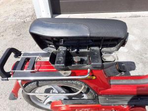 Red Piaggio Ciao 1998 in Panevezys, with an engine capacity of 49.00 L and mileage of 500 thousand km for 1250 €, photo 12 on AUTOMOTO.COM.LV