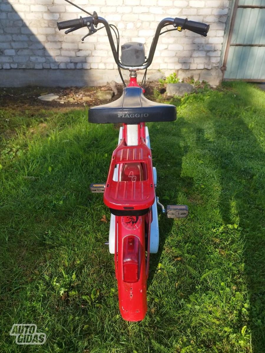 Sarkans Piaggio Ciao 1998 Panevēža, ar dzinēja tilpumu 0.07 L un nobraukumu 1 tūkst. km par 1150 €, foto 5 vietnē AUTOMOTO.COM.LV