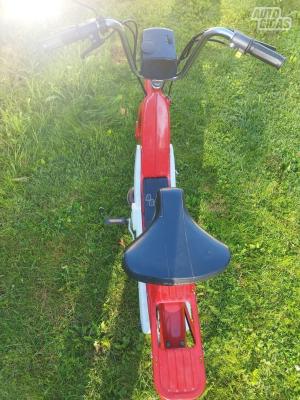 Sarkans Piaggio Ciao 1998 Panevēža, ar dzinēja tilpumu 0.07 L un nobraukumu 1 tūkst. km par 1150 €, foto 9 vietnē AUTOMOTO.COM.LV