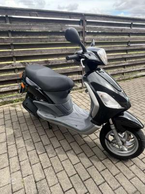 Черный Piaggio Fly 2008 в Мариямполе, объемом двигателя 0.13 л и пробегом 6 тыс. км за 850 €, фото  на AUTOMOTO.COM.LV