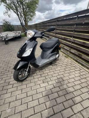 Black Piaggio Fly 2008 in Marijampole, with an engine capacity of 0.13 L and mileage of 6 thousand km for 850 €, photo 3 on AUTOMOTO.COM.LV