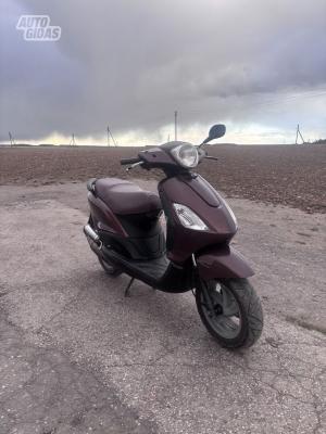 Коричневый Piaggio Fly 2010 в Мариямполе, объемом двигателя 0.05 л и пробегом 18 тыс. км за 650 €, фото  на AUTOMOTO.COM.LV