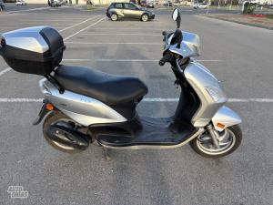 Grey Piaggio Fly 2008 in Kaunas, with an engine capacity of 0.05 L and mileage of 19 thousand km for 850 €, photo 5 on AUTOMOTO.COM.LV
