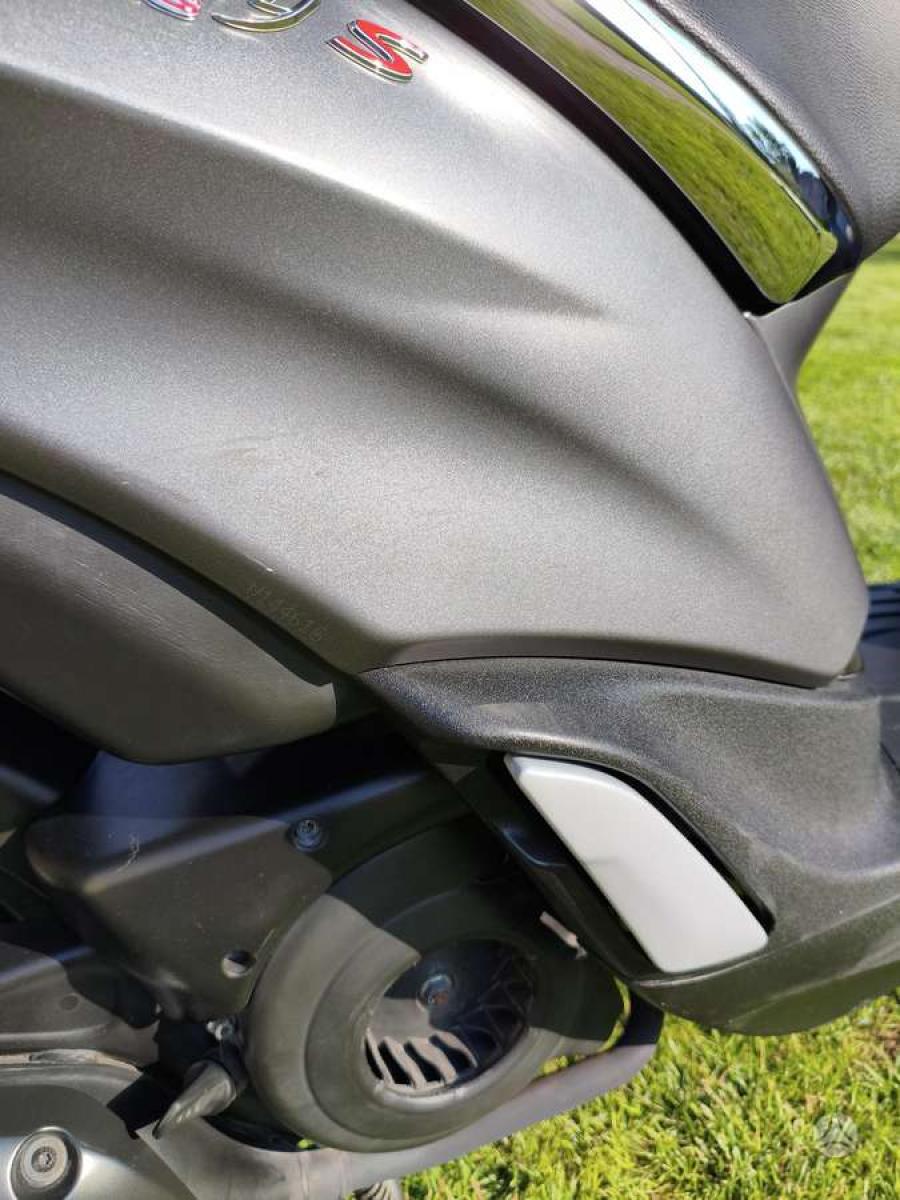 Grey Piaggio Liberty 2020 in Siauliai, with an engine capacity of 0.13 L and mileage of 10 thousand km for 2050 €, photo 14 on AUTOMOTO.COM.LV