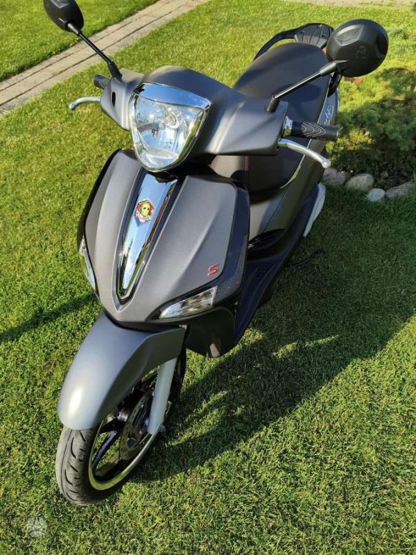 Серый Piaggio Liberty 2020 в Шяуляй, объемом двигателя 0.13 л и пробегом 10 тыс. км за 2050 €, фото 2 на AUTOMOTO.COM.LV