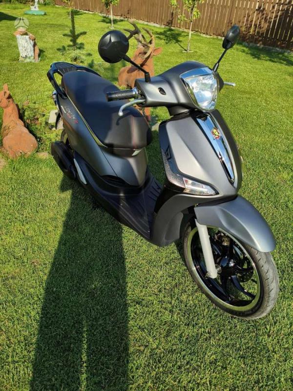 Серый Piaggio Liberty 2020 в Шяуляй, объемом двигателя 0.13 л и пробегом 10 тыс. км за 2050 €, фото 3 на AUTOMOTO.COM.LV