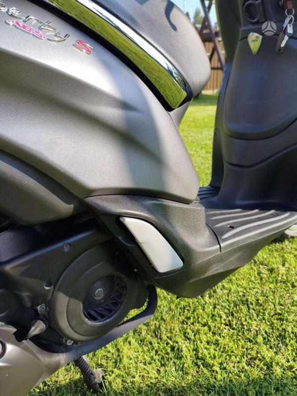 Серый Piaggio Liberty 2020 в Шяуляй, объемом двигателя 0.13 л и пробегом 10 тыс. км за 2050 €, фото 8 на AUTOMOTO.COM.LV
