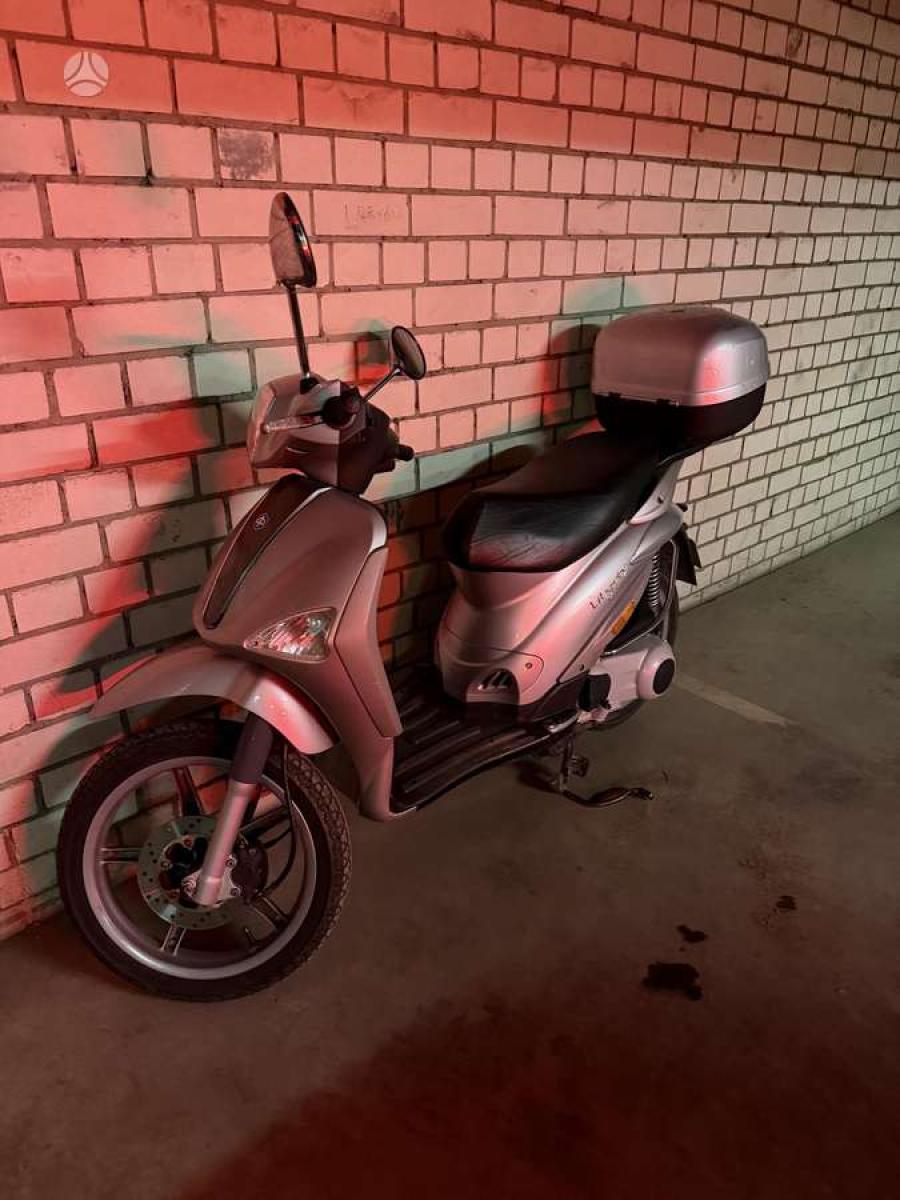Piaggio Liberty 2006 в Вильнюс, объемом двигателя 0.13 л и пробегом 16 тыс. км за 900 €, фото 4 на AUTOMOTO.COM.LV