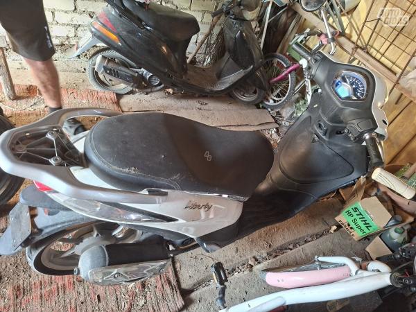 Piaggio Liberty 2019 Radviliškis, ar dzinēja tilpumu 0.00 L un nobraukumu 0 tūkst. km par 200 €, foto 2 vietnē AUTOMOTO.COM.LV