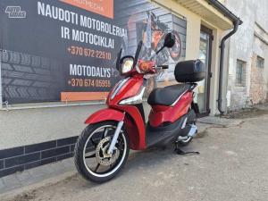 Red Piaggio Liberty 2016 in Panevezys, with an engine capacity of 0.13 L and mileage of 21 thousand km for 1450 €, photo 3 on AUTOMOTO.COM.LV