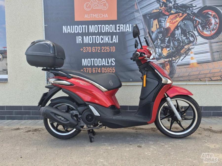 Red Piaggio Liberty 2016 in Panevezys, with an engine capacity of 0.13 L and mileage of 21 thousand km for 1450 €, photo 4 on AUTOMOTO.COM.LV