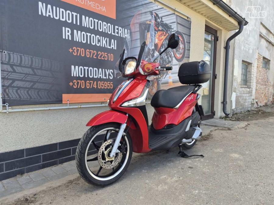 Sarkans Piaggio Liberty 2016 Panevēža, ar dzinēja tilpumu 0.13 L un nobraukumu 21 tūkst. km par 1450 €, foto 3 vietnē AUTOMOTO.COM.LV