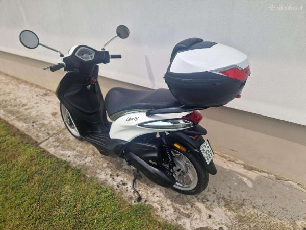 Balts Piaggio Liberty 2025 Kėdainiai, ar dzinēja tilpumu 49.00 L un nobraukumu 23 tūkst. km par 2800 €, foto 3 vietnē AUTOMOTO.COM.LV