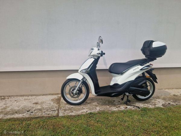 Balts Piaggio Liberty 2025 Kėdainiai, ar dzinēja tilpumu 49.00 L un nobraukumu 23 tūkst. km par 2800 €, foto 4 vietnē AUTOMOTO.COM.LV