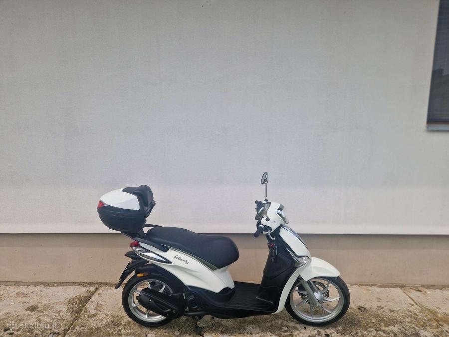 White Piaggio Liberty 2025 in Kedainiai, with an engine capacity of 49.00 L and mileage of 23 thousand km for 2800 €, photo 13 on AUTOMOTO.COM.LV