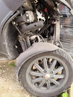 Melns Piaggio MP3 2007 Panevēža, ar dzinēja tilpumu 0.13 L un nobraukumu 18 tūkst. km par 490 €, foto 7 vietnē AUTOMOTO.COM.LV
