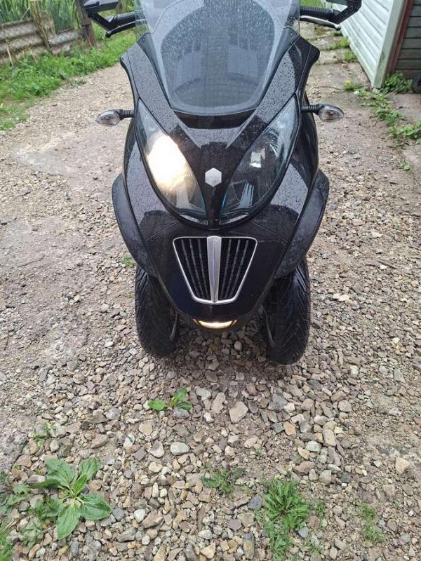Черный Piaggio MP3 2009 в Паневежис, объемом двигателя 0.25 л и пробегом 25 тыс. км за 1800 €, фото 2 на AUTOMOTO.COM.LV