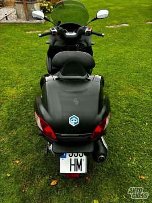 Melns Piaggio MP3 2011 Tauragė, ar dzinēja tilpumu 0.30 L un nobraukumu 0 tūkst. km par 1500 €, foto 7 vietnē AUTOMOTO.COM.LV