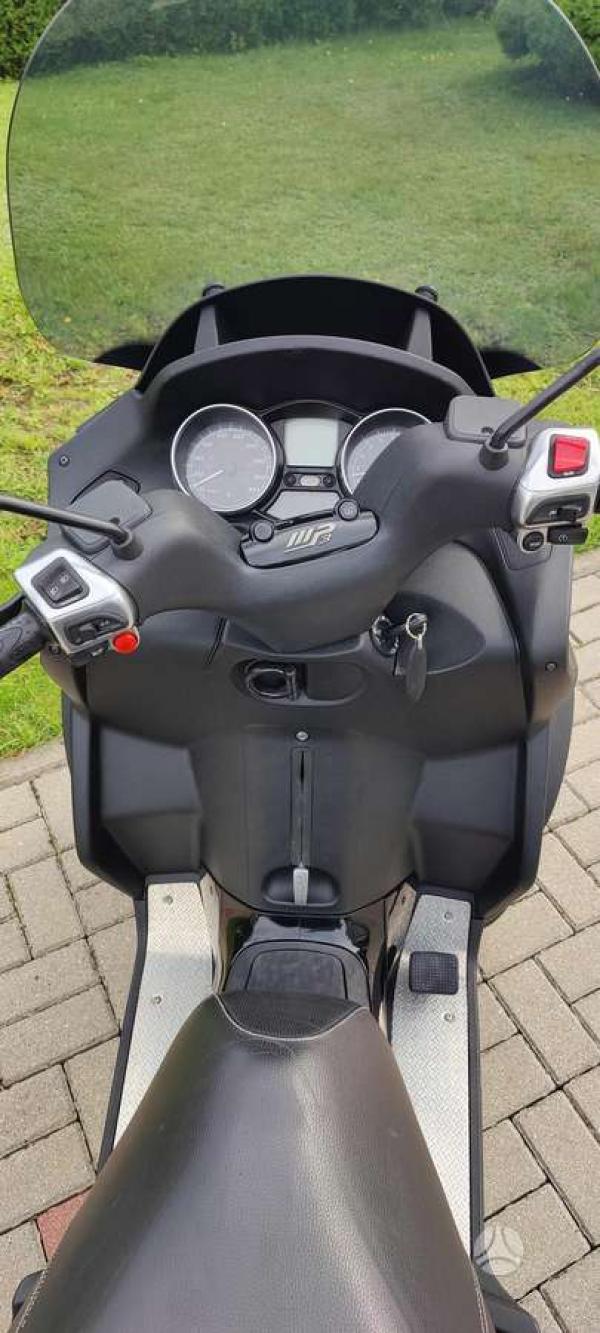 Black Piaggio MP3 2012 in Taurage, with an engine capacity of 0.50 L and mileage of 22 thousand km for 2900 €, photo 6 on AUTOMOTO.COM.LV