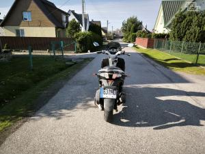 Melns Piaggio MP3 2012 Vilkaviškis, ar dzinēja tilpumu 0.30 L un nobraukumu 18 tūkst. km par 1400 €, foto 4 vietnē AUTOMOTO.COM.LV
